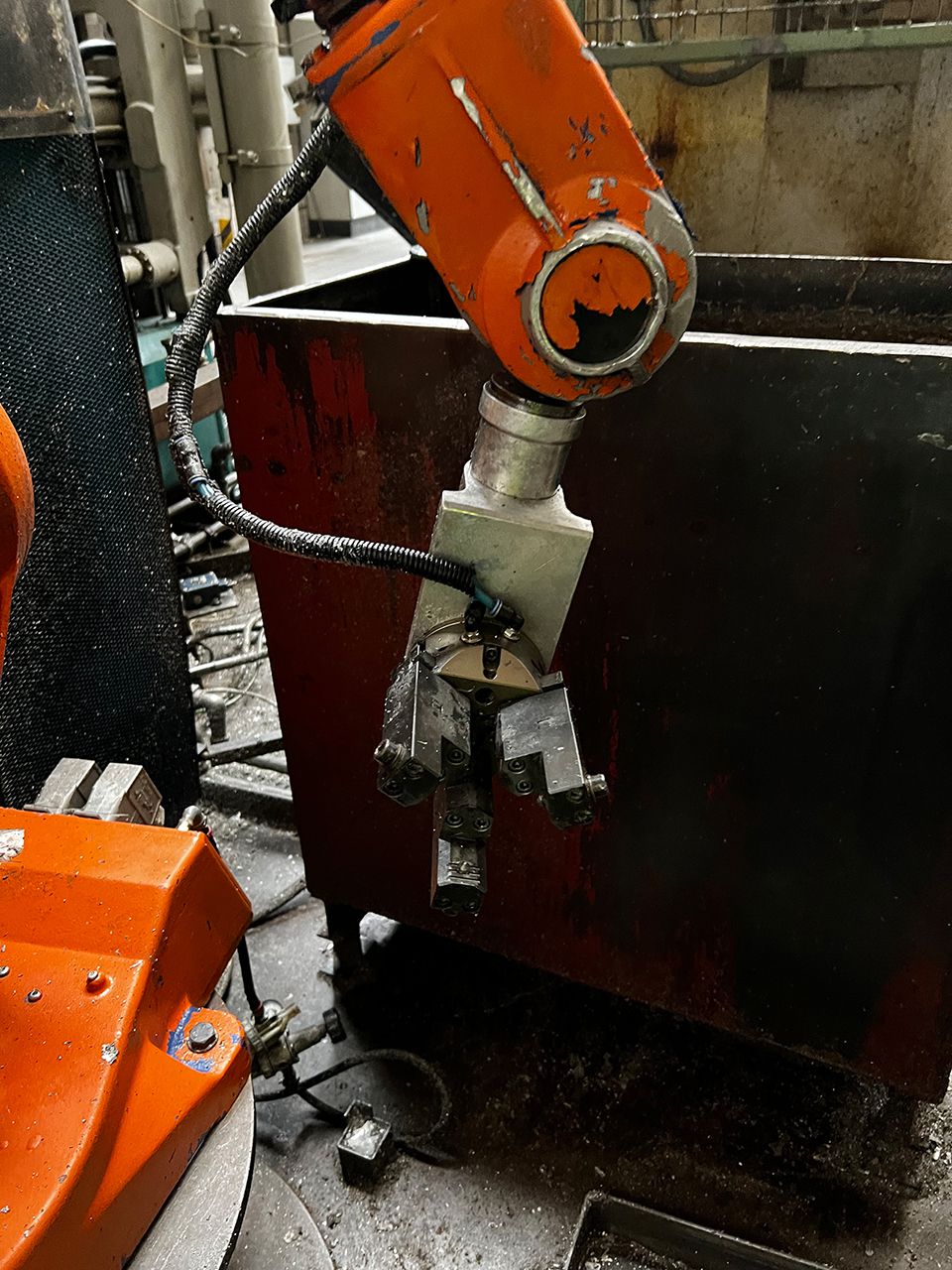 ABB IRB 2400 Foundry Robot HR1835, used | HR1835