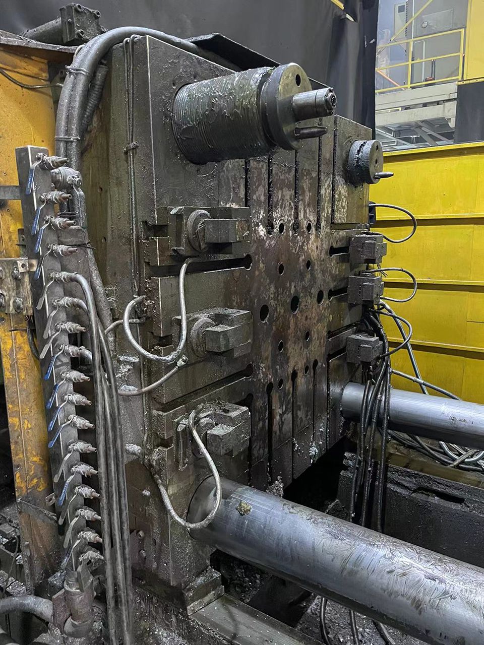 Italpresse IP 1650 SC cold chamber die casting machine KK1652, used ...